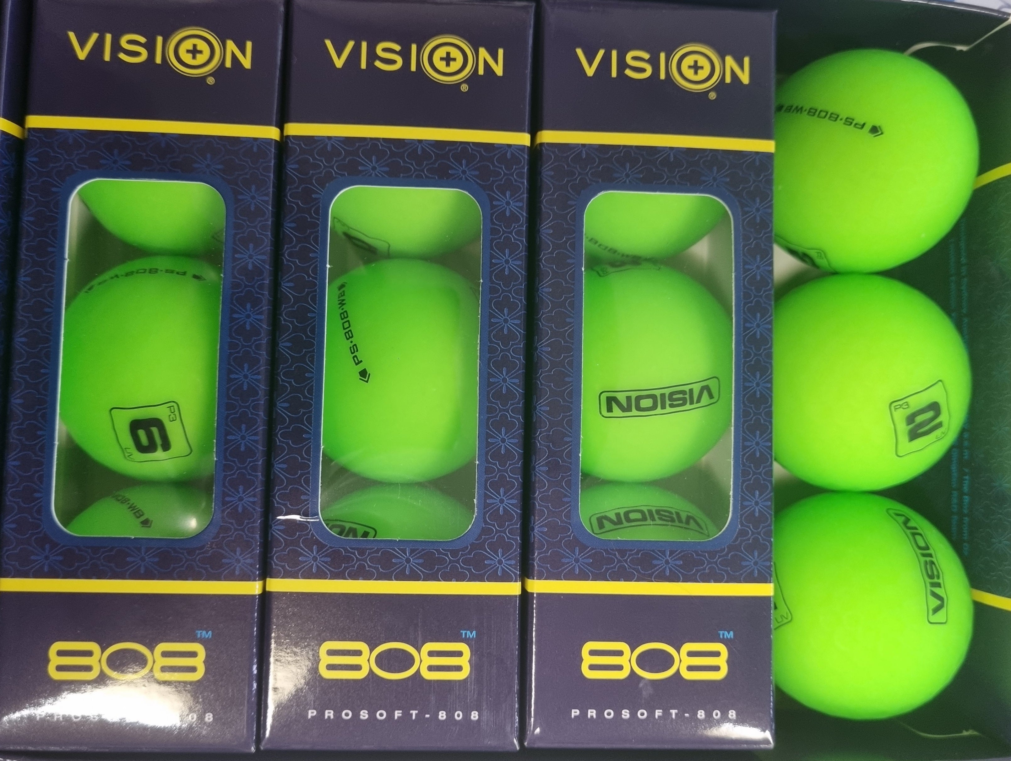 Golf Balls and Gloves – Battery Golf Buggies